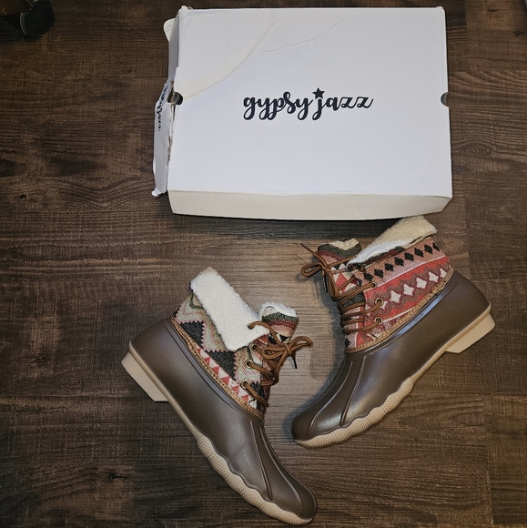 Gypsy Jazz | Shoes | Gypsy Jazz Slushy Snow Boots | Poshmark